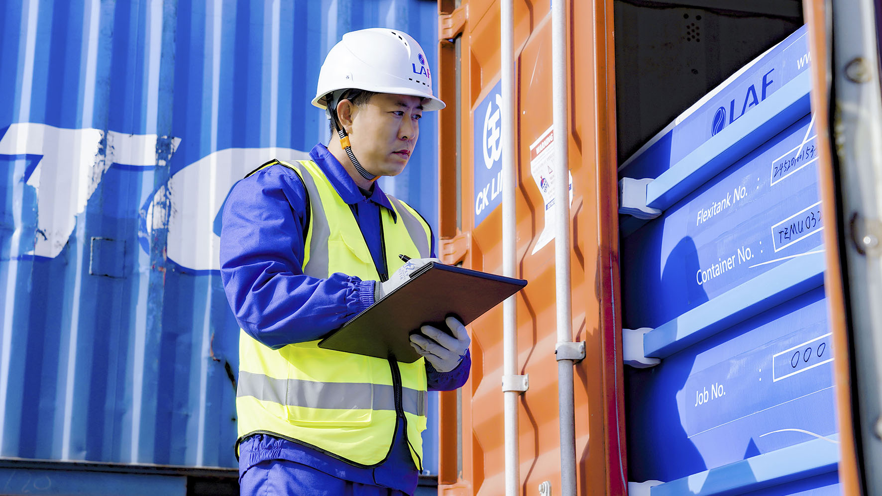 Safe Trailer Flexitank for Base Oil Shipment from China manufacturer - LAF